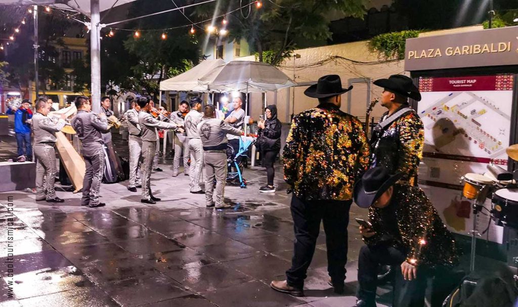 Plaza Garibaldi by Night | THE Mexico City Mariachi Mecca